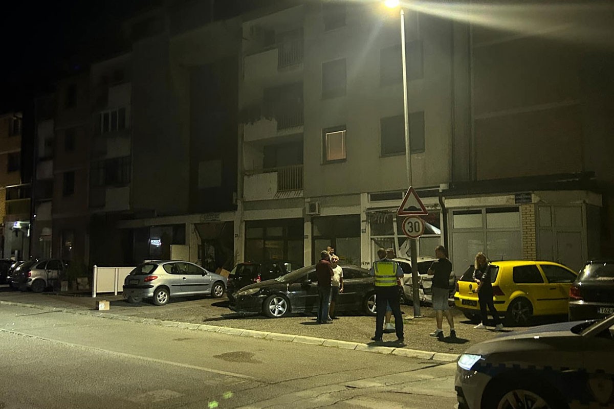 Pijani vozač polupao osam vozila i četiri izloga (Video)