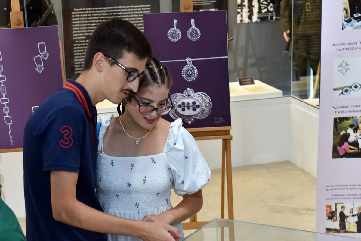 U Muzeju Republike Srpske otvorena izložba “Tragovi”