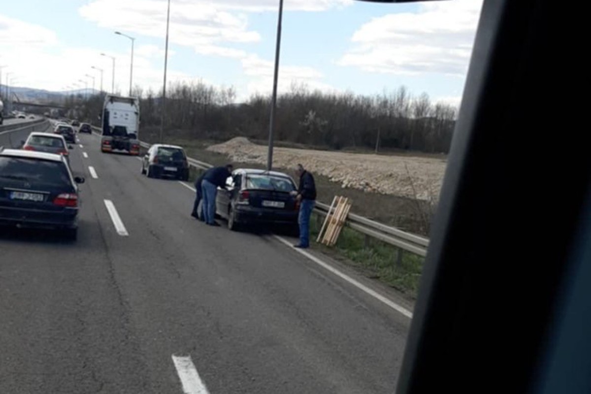 Udes na brzoj cesti ka Banjaluci