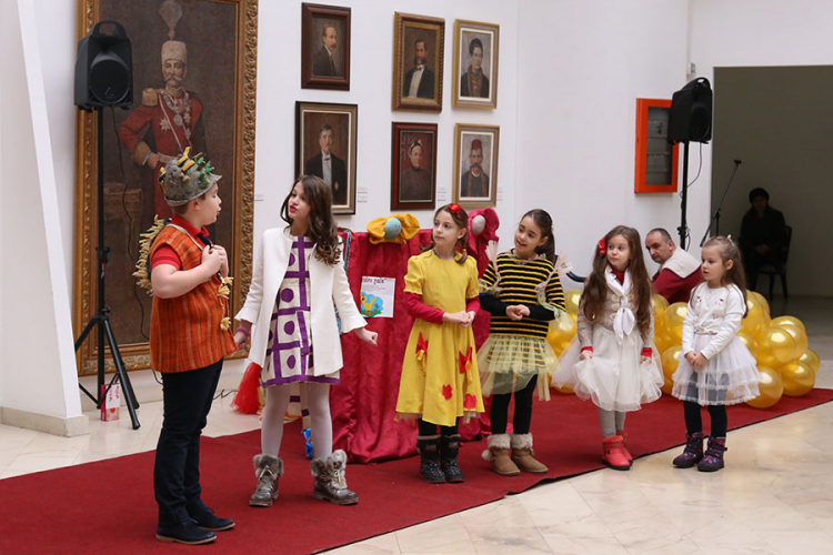 Đaci crtali za hrabra mala srca (Foto)