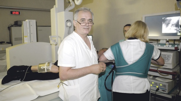 Možda baš vama može pomoći: Profesor dr Radoje Doder, vrhunski ...