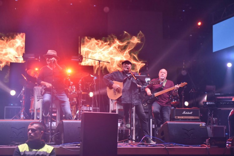 Večeras sve zabavlja grupa Galija