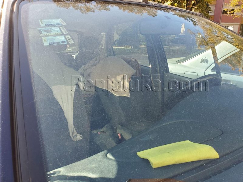 Diplomirani ekonomista mjesec dana živi i spava u automobilu po ...