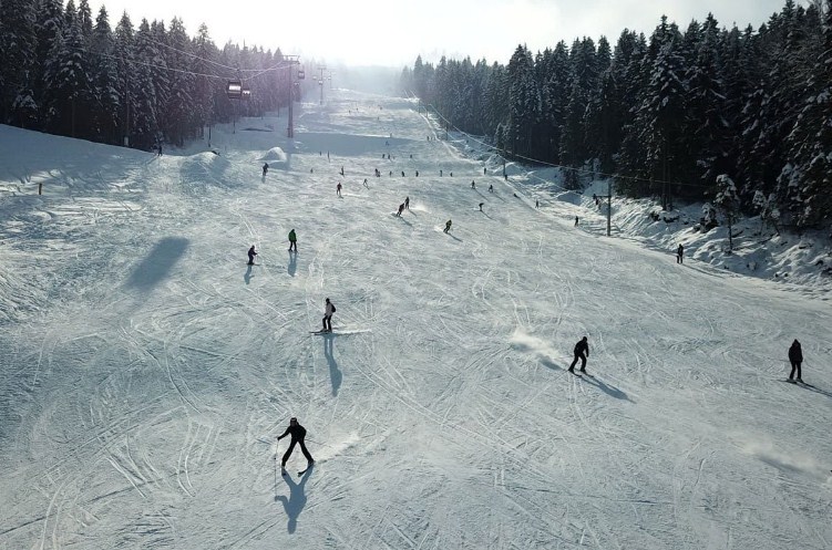 Za ljubitelje snijega i zimskih sportova: Top pet skijališta u BiH
