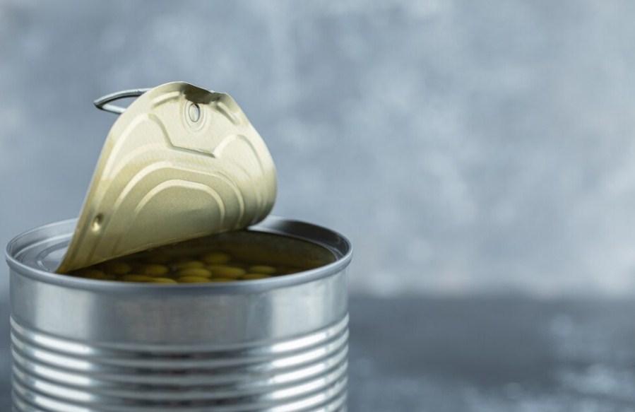 Zašto nije dobro držati otvorene konzerve u frižideru