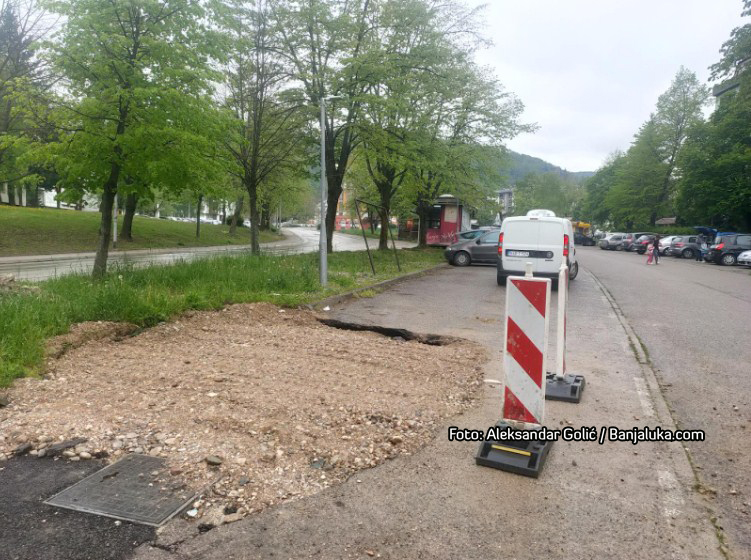 Da li je rupa ili rupa bez dna? (Foto)