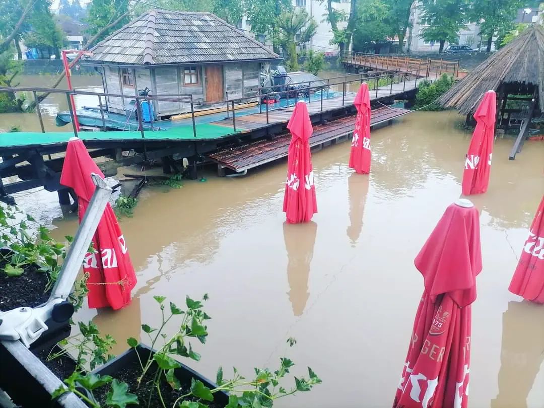 Novi Grad: Gradska plaža “Ada” pod vodom (Foto)