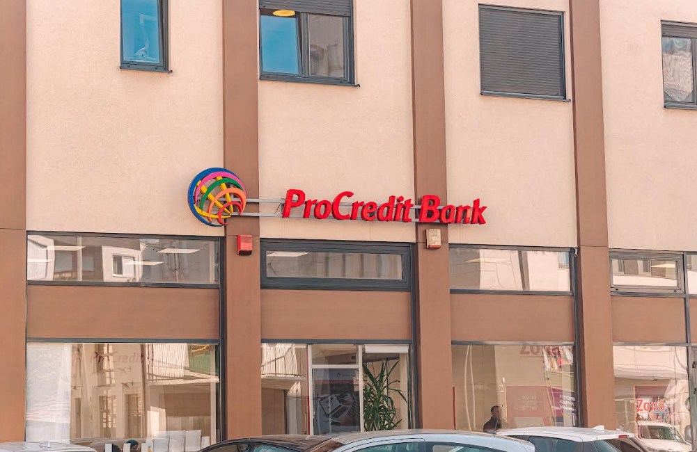 ProCredit i Investiciono-razvojna banka RS: Kreditna linija s fiksnom ...